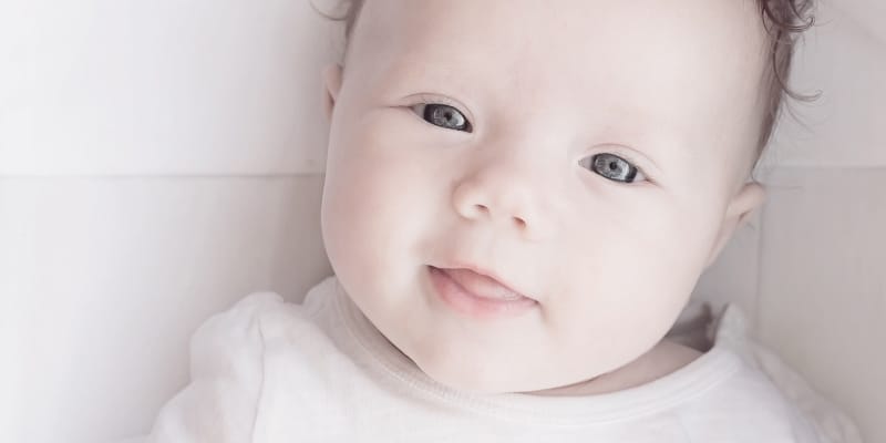 Piel atópica en bebés: causas, síntomas y cuidados - Blog SaludOnNet